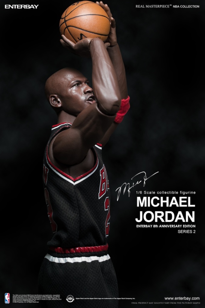 1/6 Scale Collectible Michael Jordan Figure by Enterbay (7 Pictures)