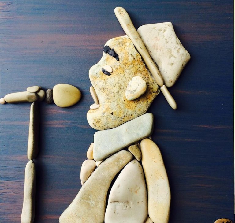Great Artworks Created from Stones found at the Beach by Stefano Furlani
