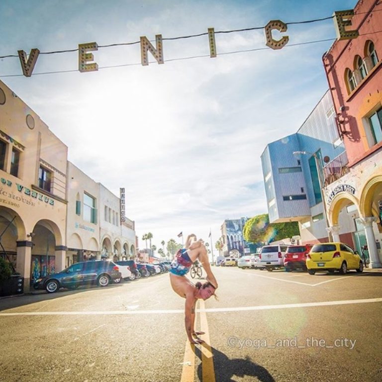 "Yoga and the City" - Flexible Yoga Enthusiasts Captured in Urban ...