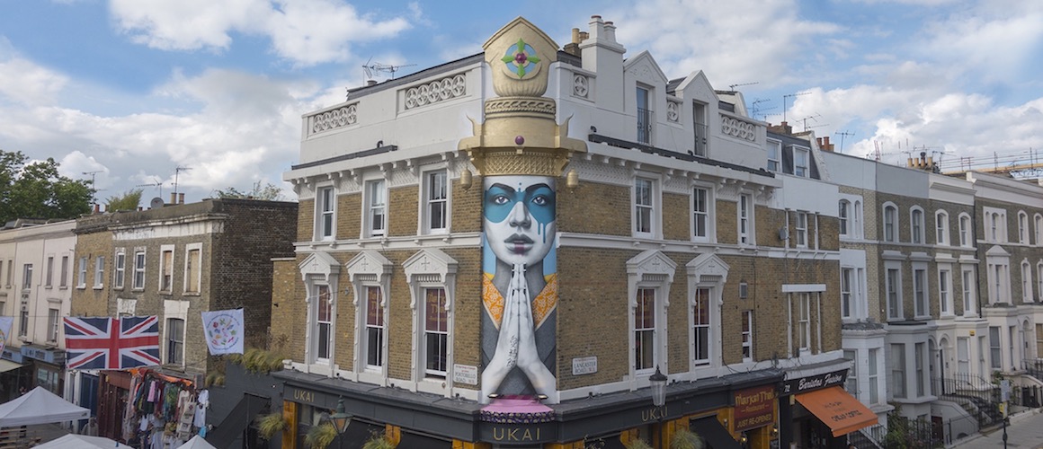 "Lady Kinoko": New ‚Hidden Beauty‘ Mural by Artist Fin DAC in Notting Hill