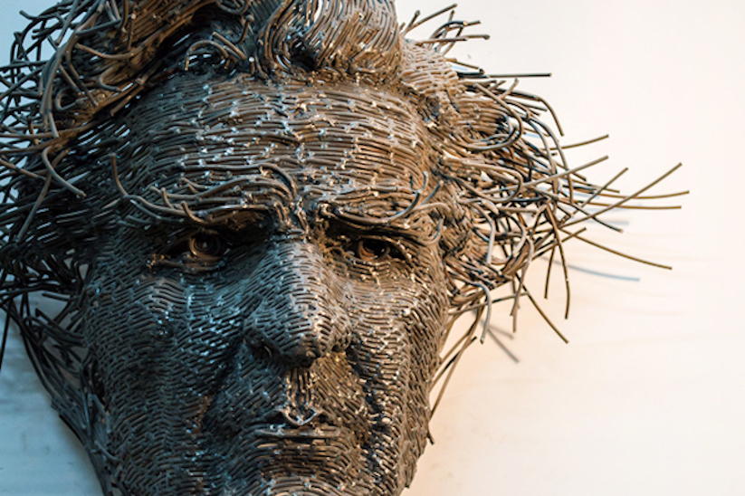 Imposante Draht-Skulpturen rumänischer Künstler von Darius Hulea