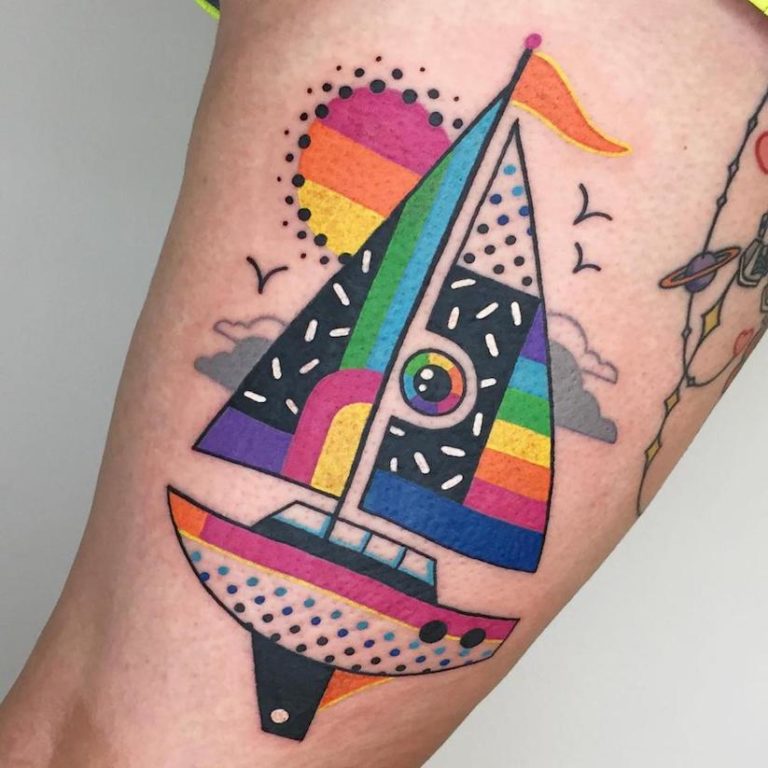 Tattoo Artist "Winston the Whale" entwirft farbenfrohe Vintage-Designs