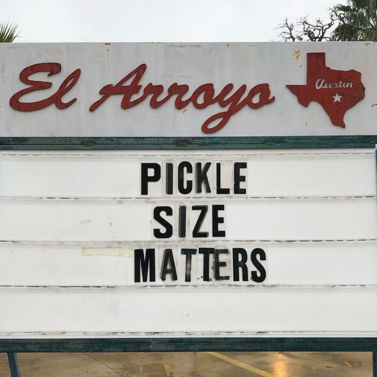 Tex-Mex Restaurant Is Putting Up The Funniest Signs Ever