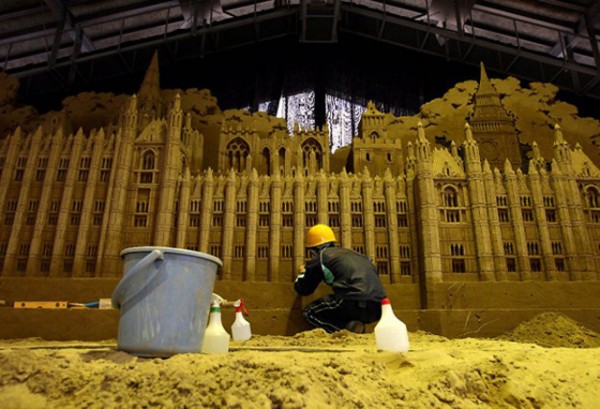 Sand Sculptures @ Tottori Dunes Sand Museum, Japan (10 Pics)