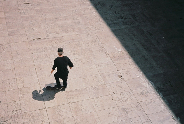 "Instant Moments" Street Photography by Axel Morin (18 Pictures)