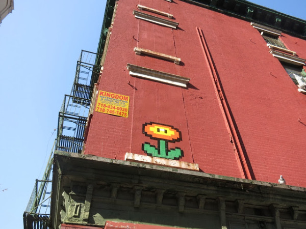 Streetart: Invader Invades New York City - 2013 Edition (16 Pictures)
