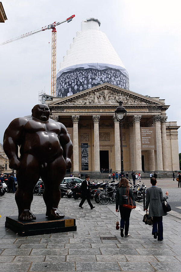 JR Installs New InsideOut Project "Au Panthéon" in Paris (8 Pictures)