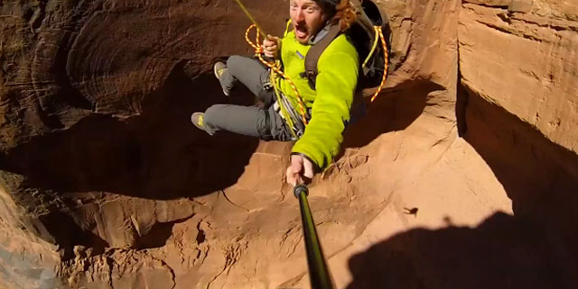 Insane Rope Swing by Devinsupertramp (Clip)